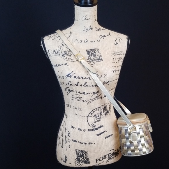 Warren Reed | Bags | Vintage Warren Reed Metallic Woven Oval Purse ...